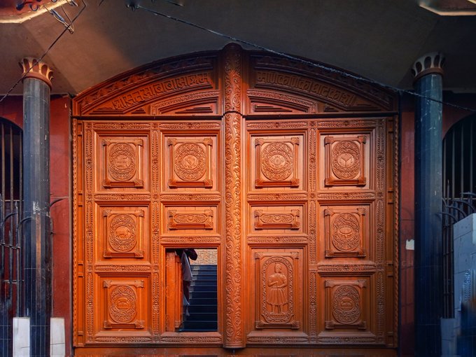 Must-visit places in Varanasi...