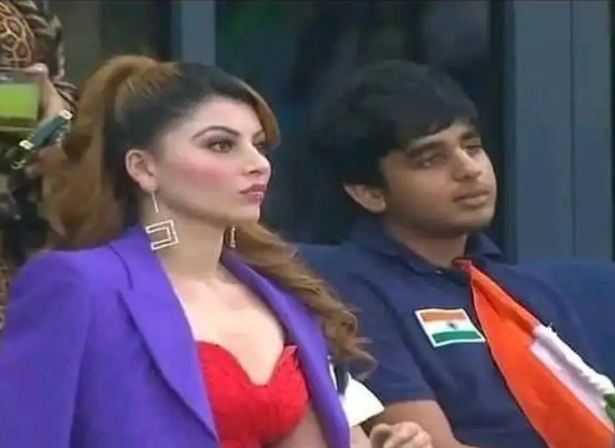 From Liger hero to Legend heroine in India-Pakistan match..