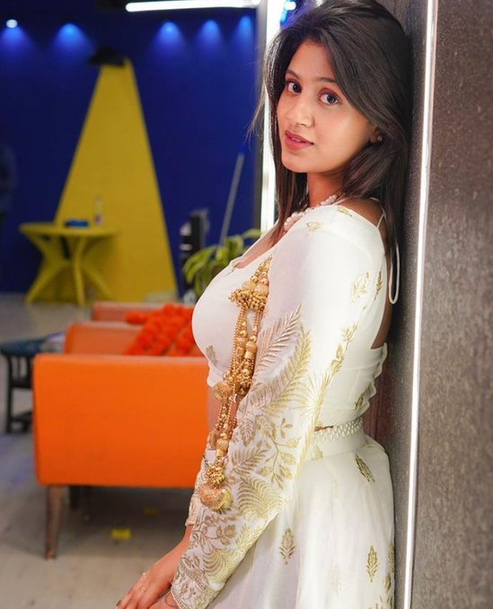 Anjali Arora becomes the target of trolls??