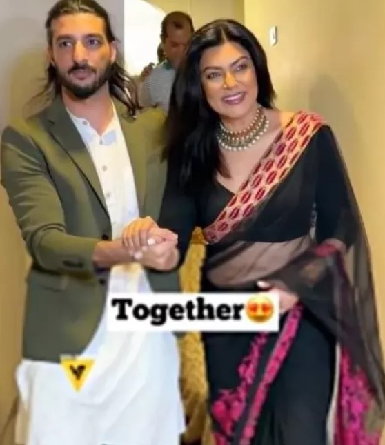 Sushmita Sen and Rohman Shawl arrive together at Diwali par