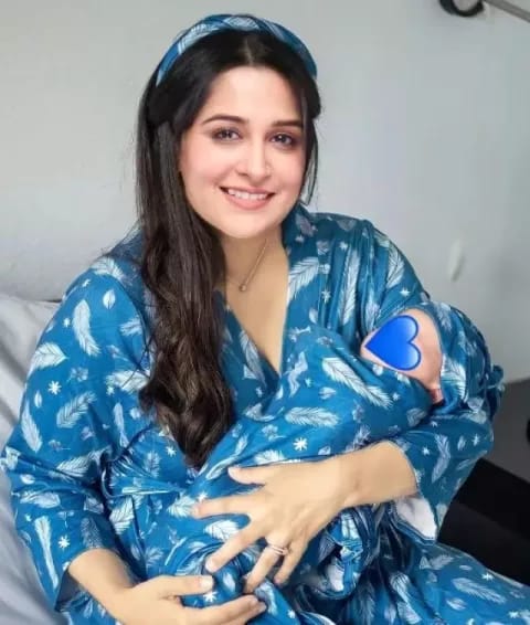 Deepika Kakkar s photo with the baby in her arms went viral