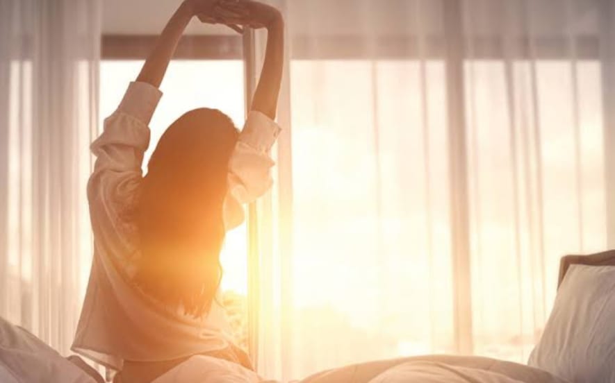 There are many benefits of waking up early in the morning,