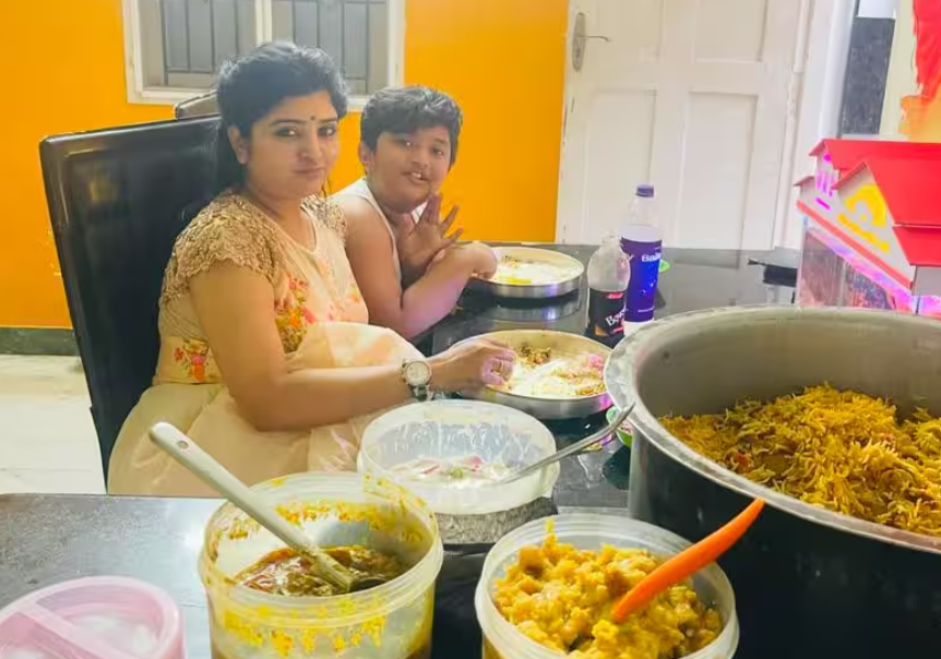 Fatman Ravinder celebrates his wife s birthday in style..