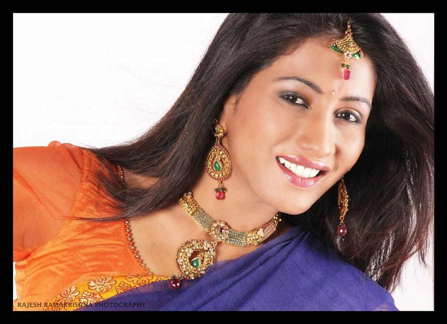 Actress Veena Shetty Latest Stills