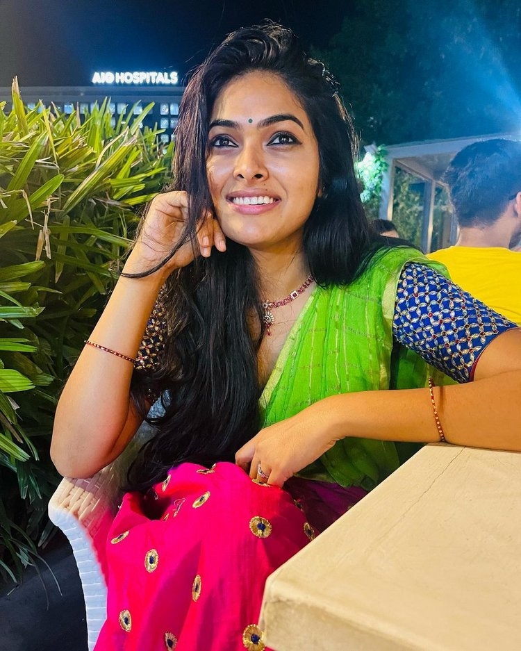Divi Vadthya latest Traditional Photos