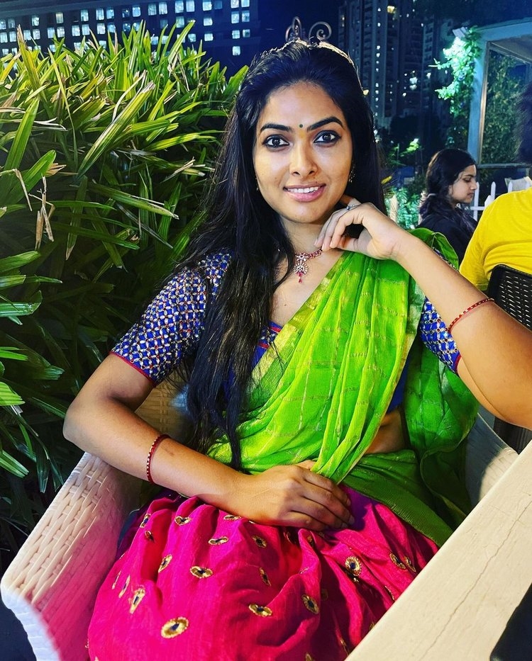 Divi Vadthya latest Traditional Photos