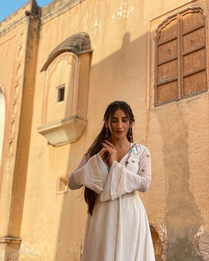 Actress And Model Parul Gulati Latest Photo Collection