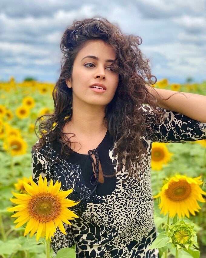 Actress And Model Shobhita Rana Latest Photo Collection