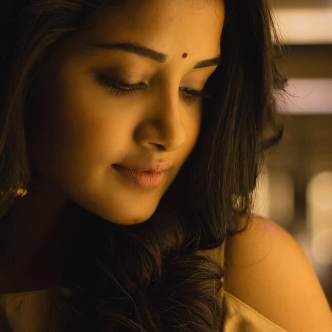 Actress Anupama Parameswaran Old Image Collection