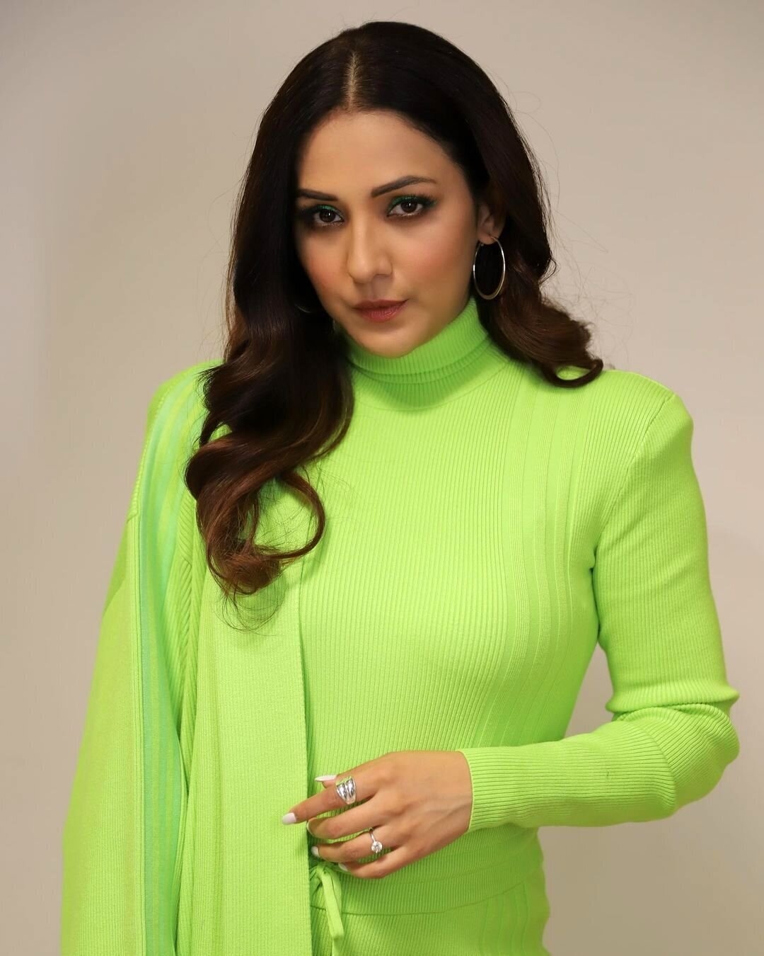 Neeti Mohan Amazing Clicks