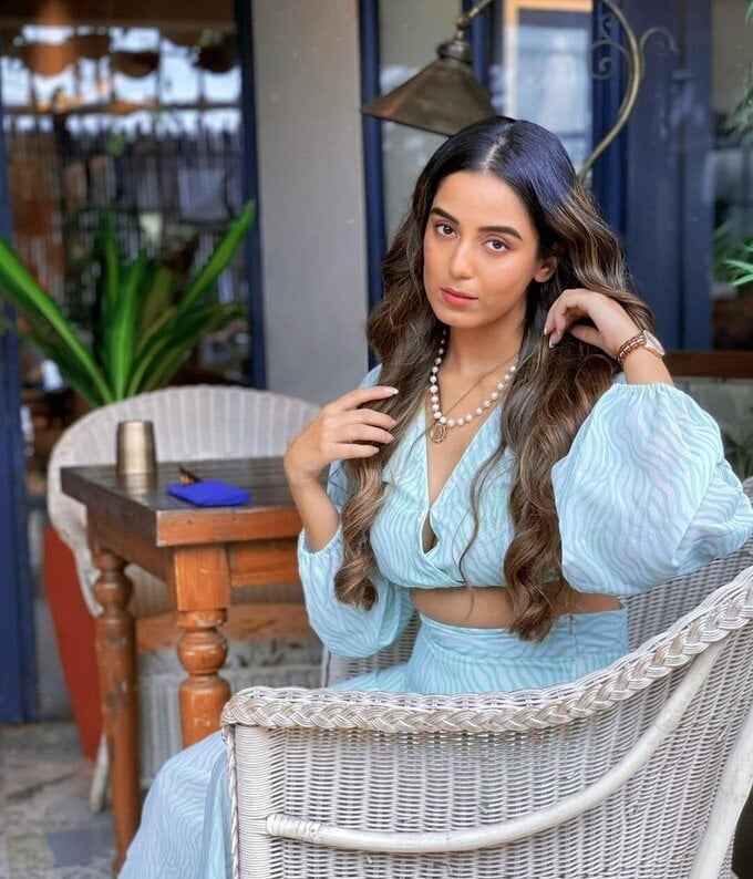 Srishty Rode Hot Photos Collection