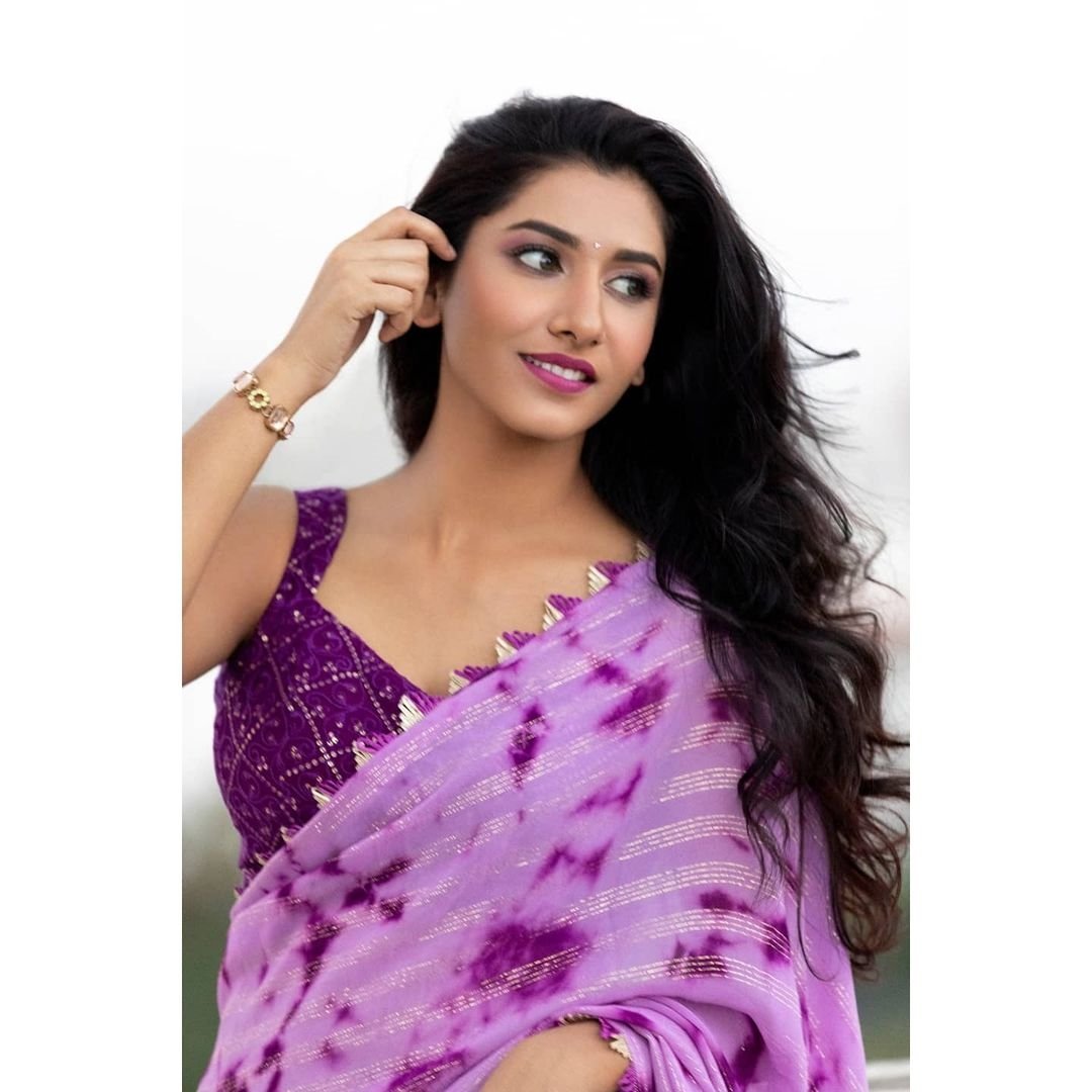 Vishnu Priya New Clicks