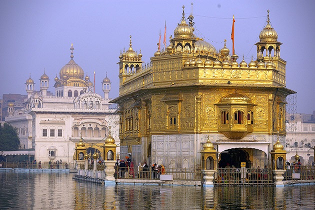 10 Most Amazing Temples In The World