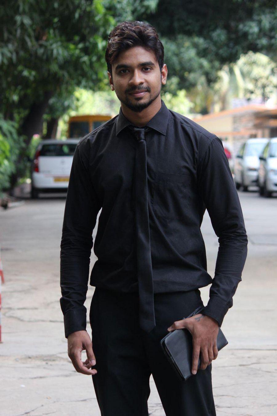 Actor Dhileepan Pugazhendhi Latest Stills