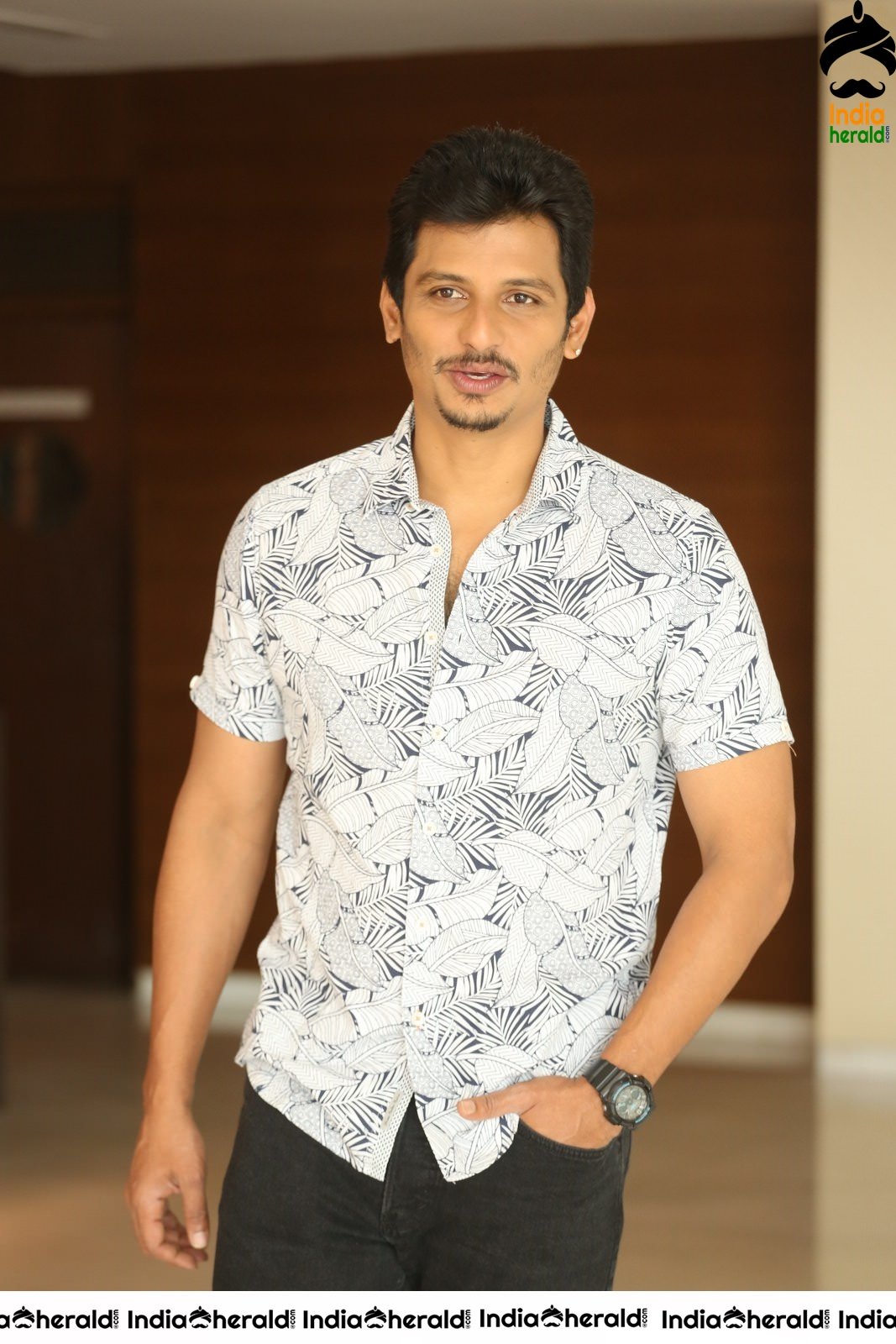 Actor Jiiva Interview Stills for his latest release Seeru m