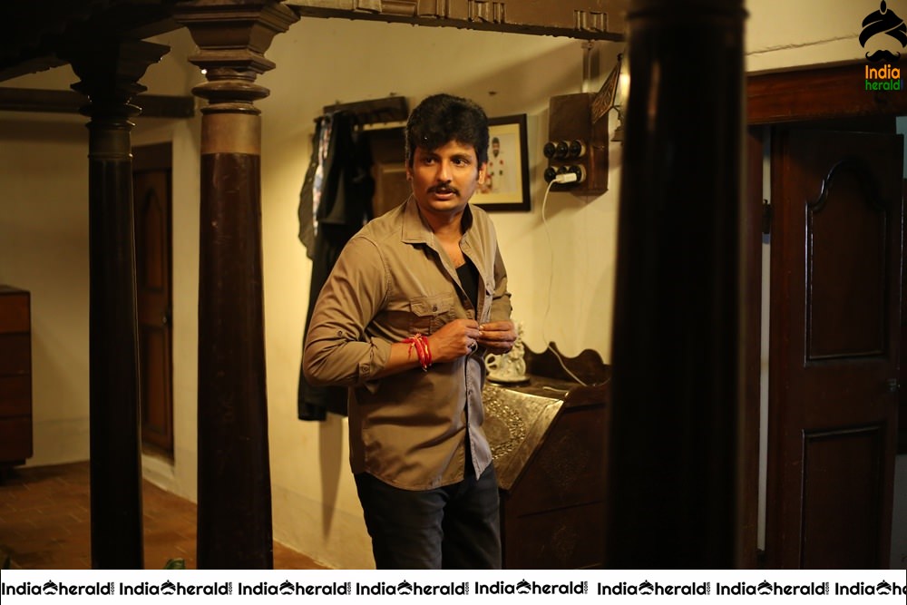 Actor Jiiva Photos from Seeru Tamil movie Set 1