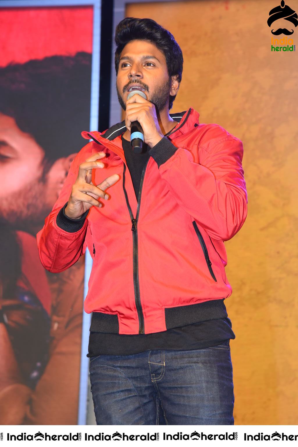 Actor Sundeep Kishan powerful speech before fans Set 1