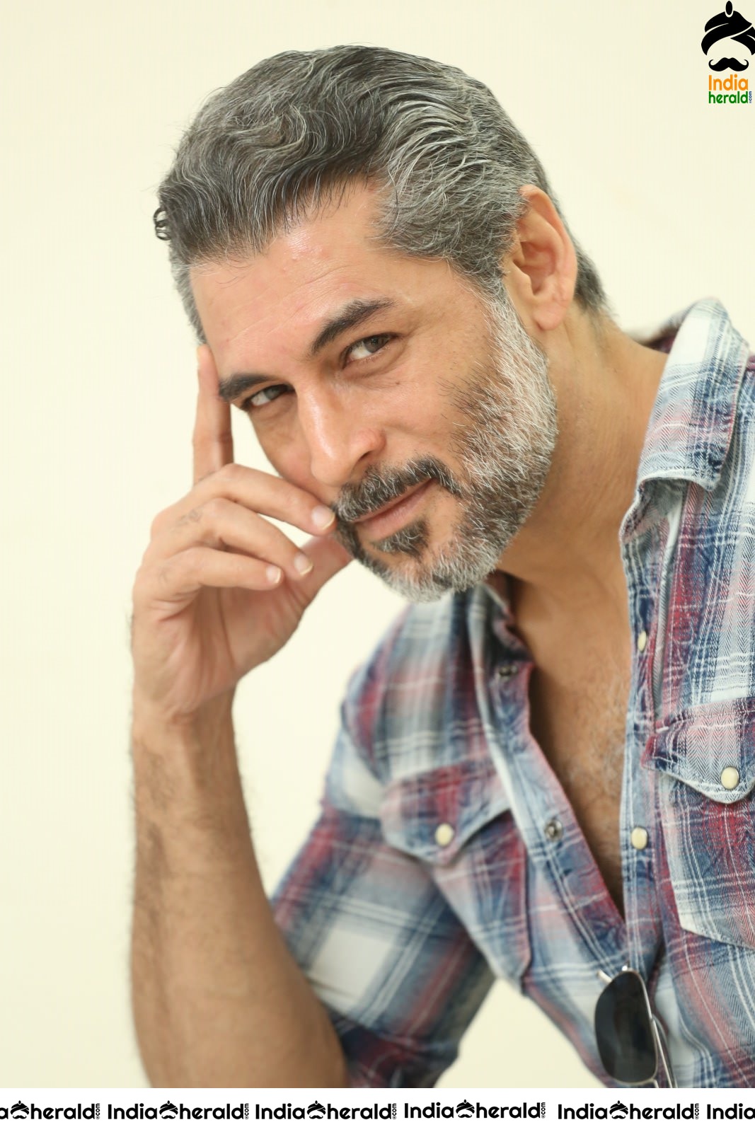 Tarun Arora Shirtless