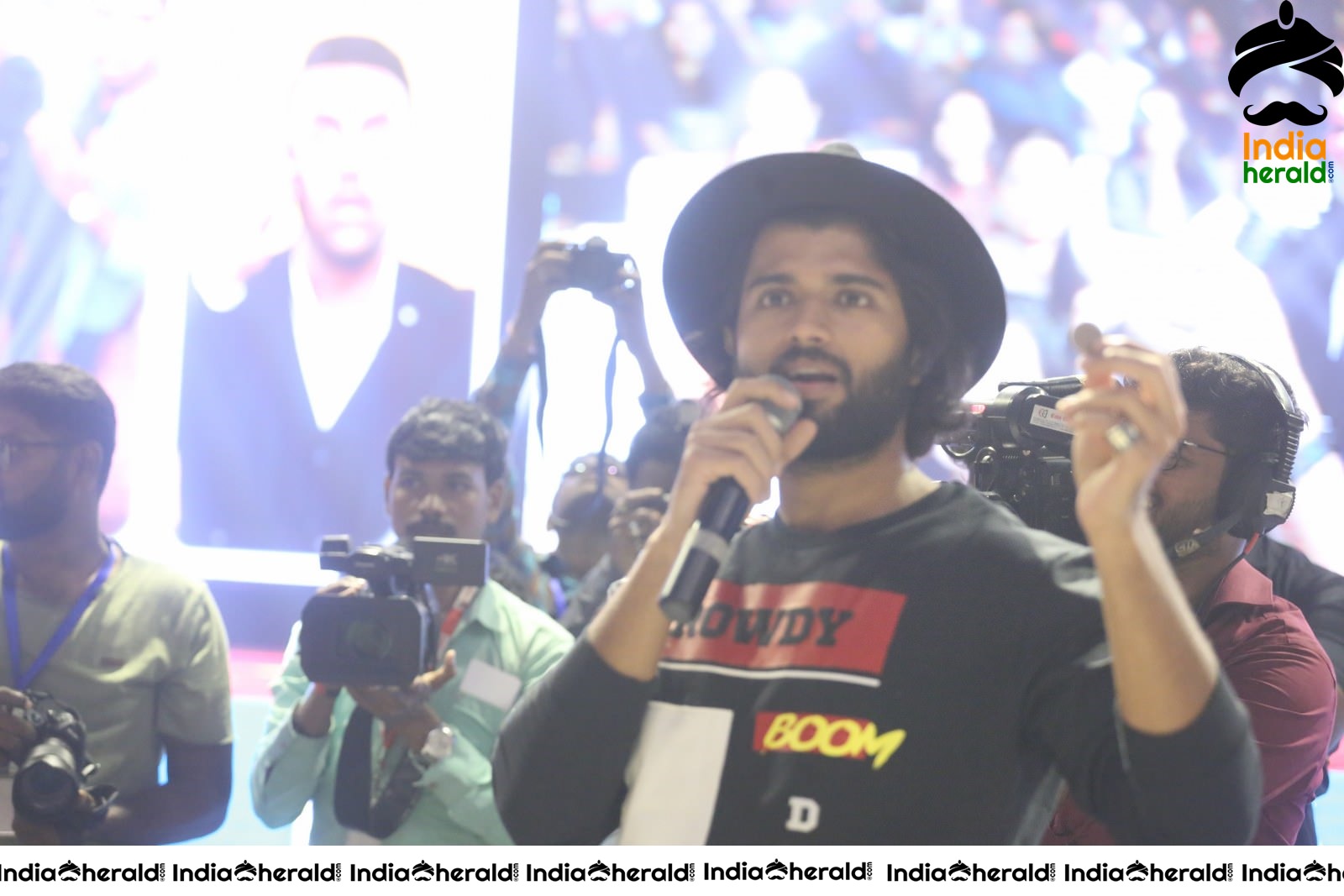 Actor Vijay Deverakonda Interview Stills Before MMC Event