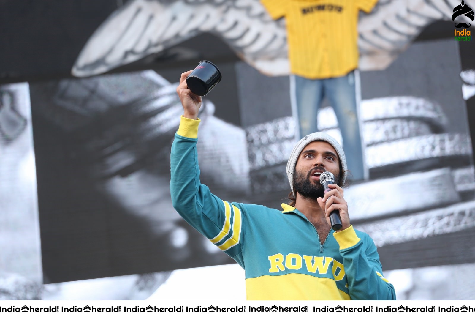 Actor Vijay Deverakonda Latest Photos as he performs before