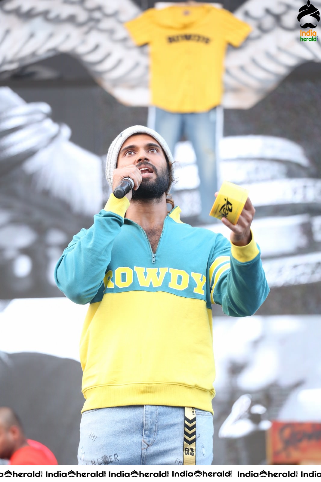 Actor Vijay Deverakonda Latest Photos as he performs before