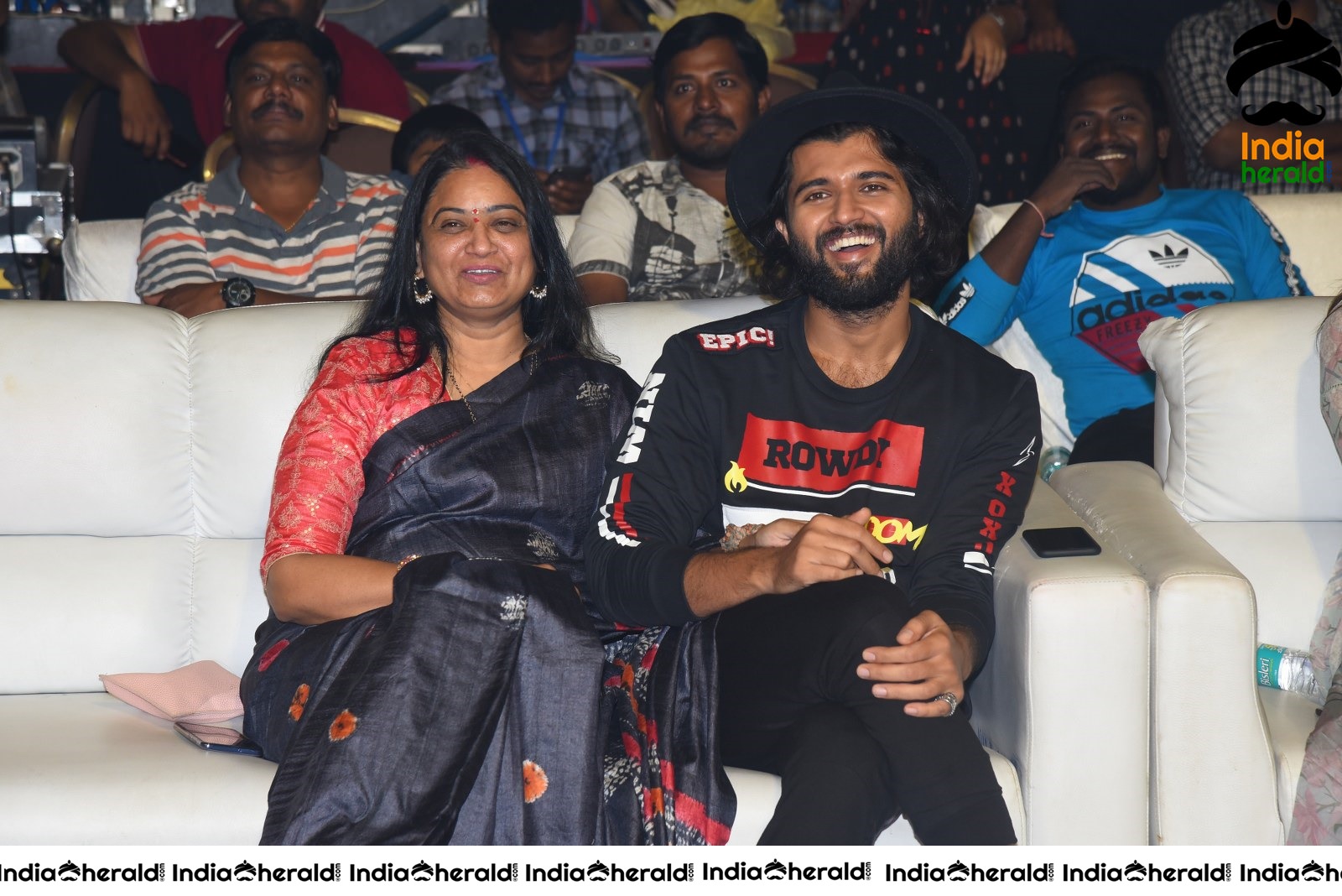 Actor Vijay Deverakonda Meet and Greet with Crew Members Se