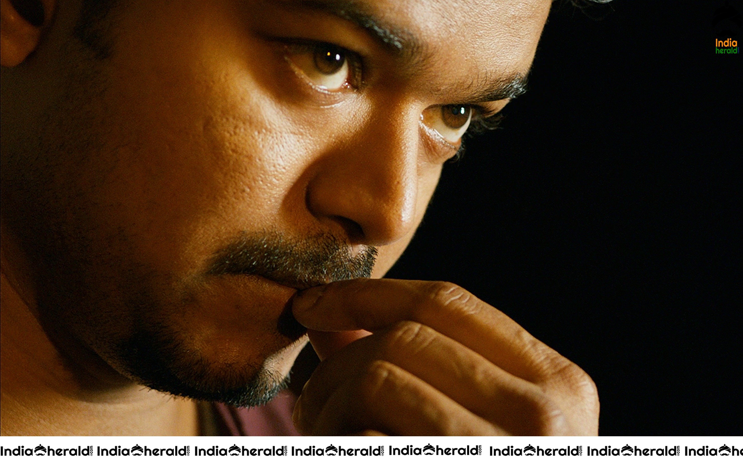 Actor Vijay Rare and Unseen HD Stills from Thuppakki Set 1