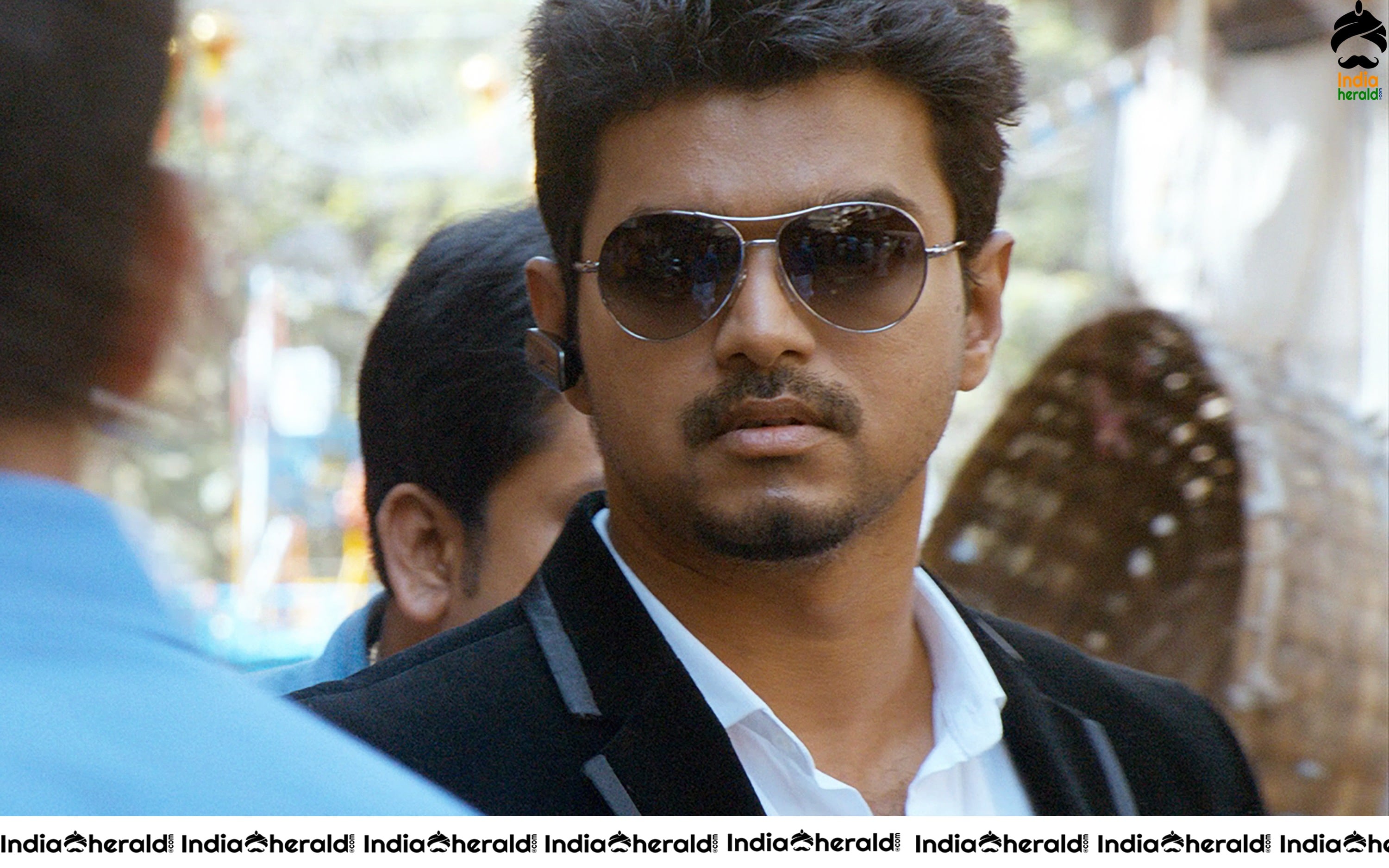 Actor Vijay Rare and Unseen HD Stills from Thuppakki Set 3
