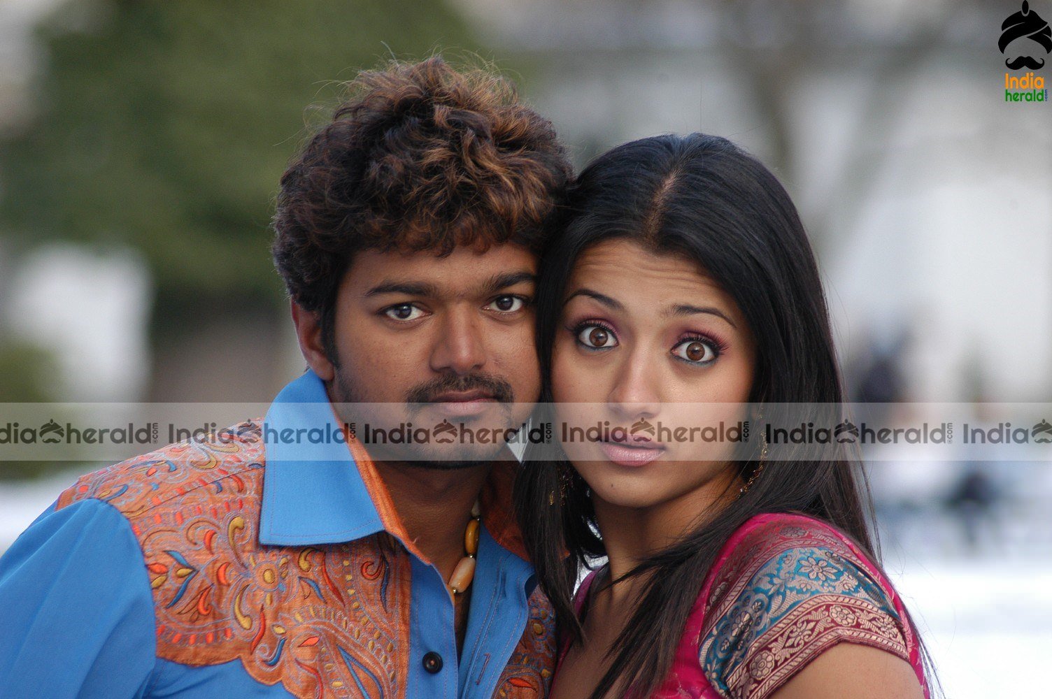 Actor Vijay Rare Photos with Hot Trisha from 2006 movie Aat