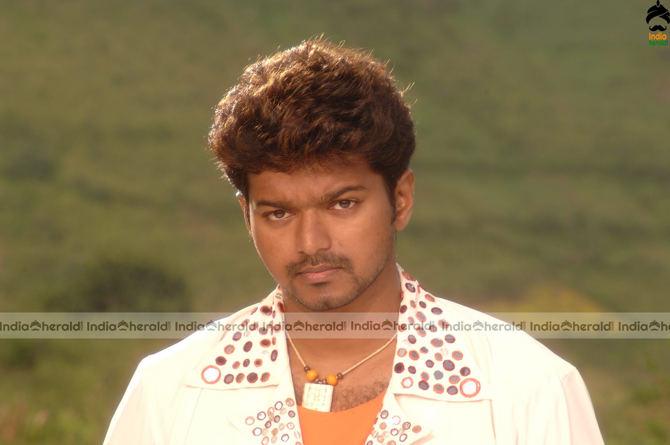 Actor Vijay Rare Photos with Hot Trisha from 2006 movie Aat