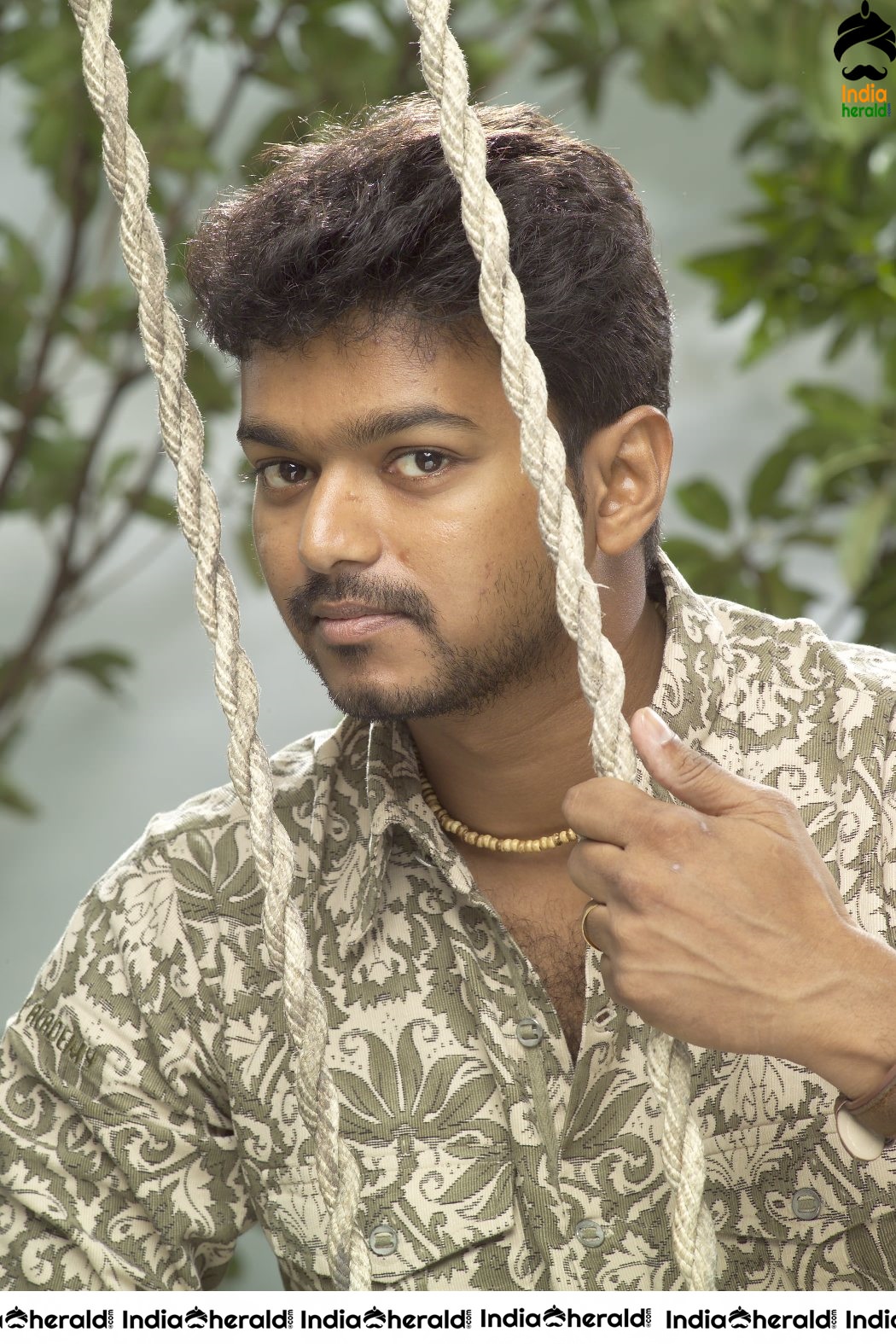 Actor Vijay Unseen Photoshoot Stills from Sachein Movie Set