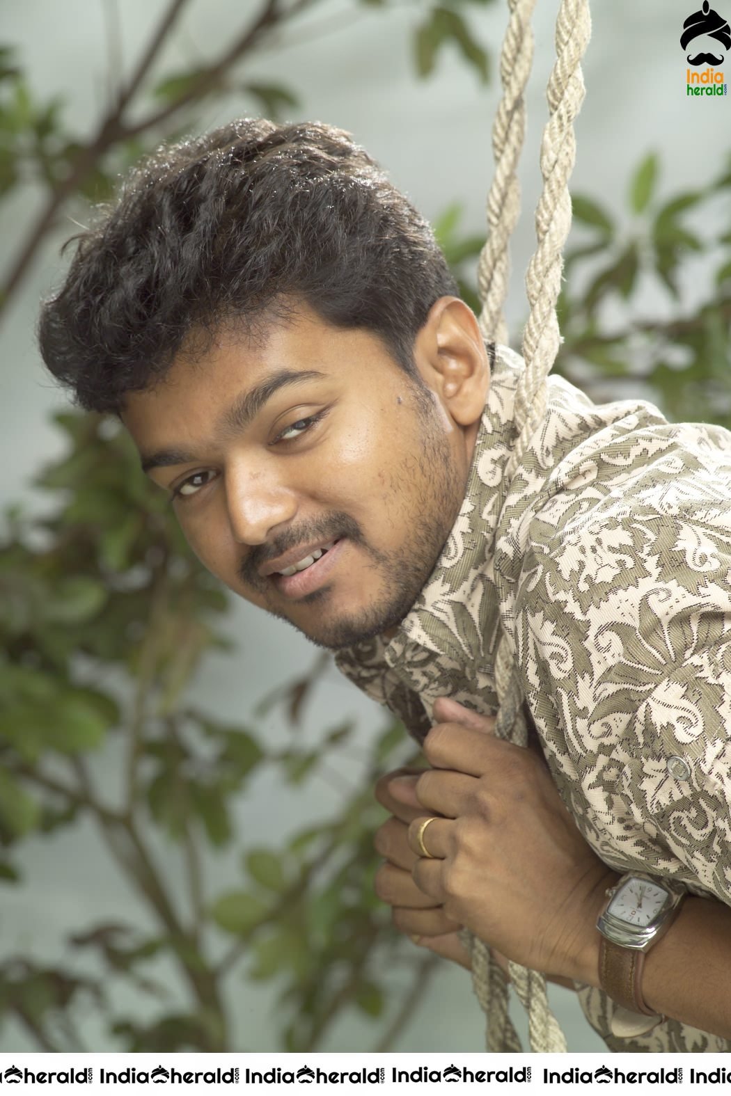 Actor Vijay Unseen Photoshoot Stills from Sachein Movie Set