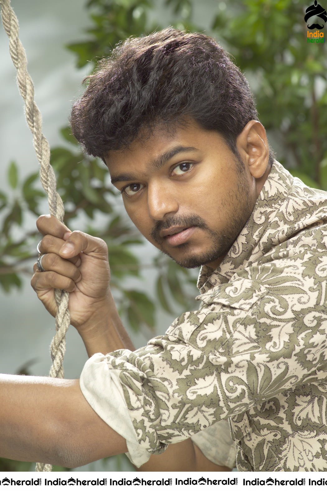 Actor Vijay Unseen Photoshoot Stills from Sachein Movie Set