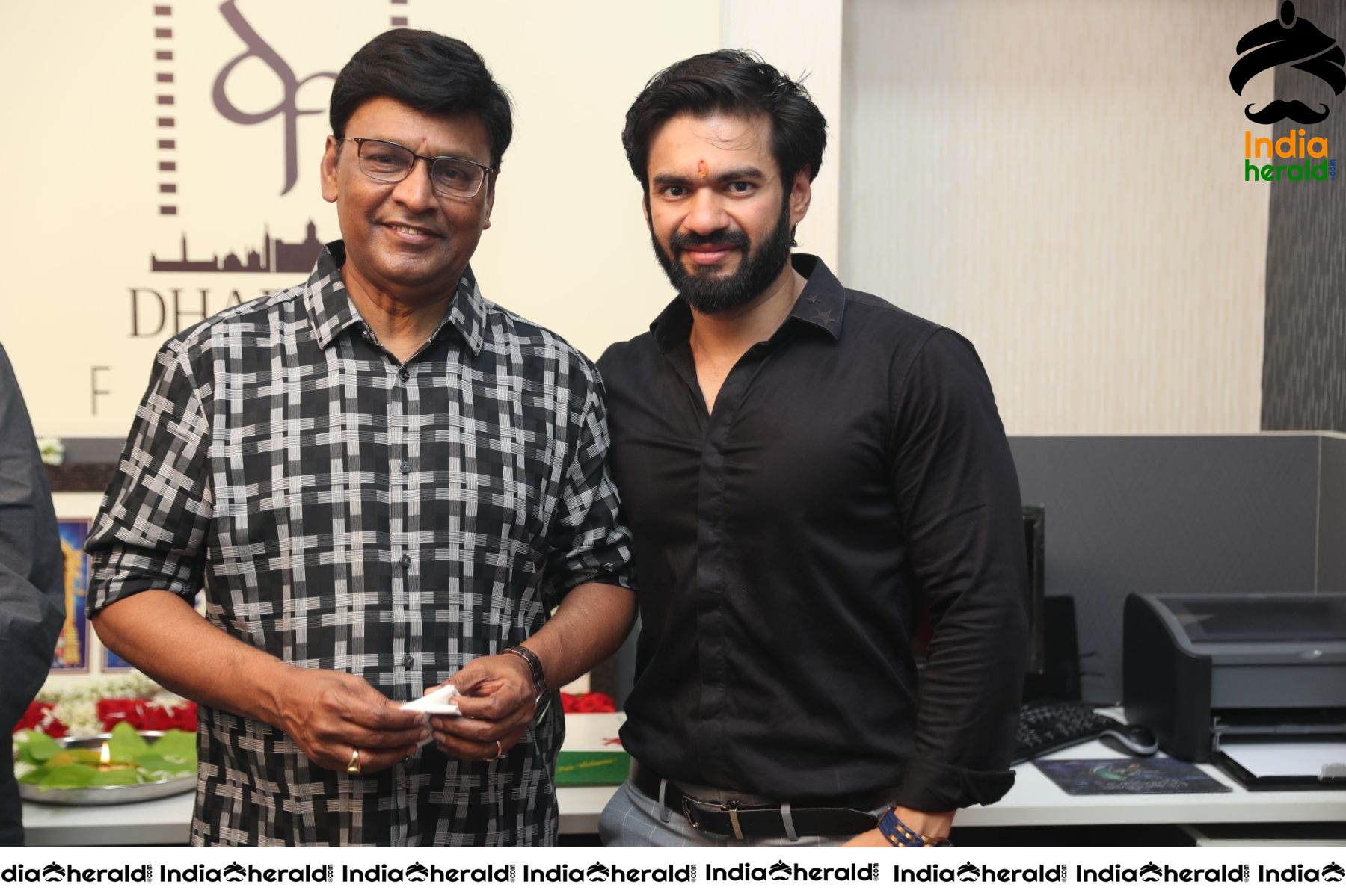 Actor Yogesh and other actors from IKK movie Set 4
