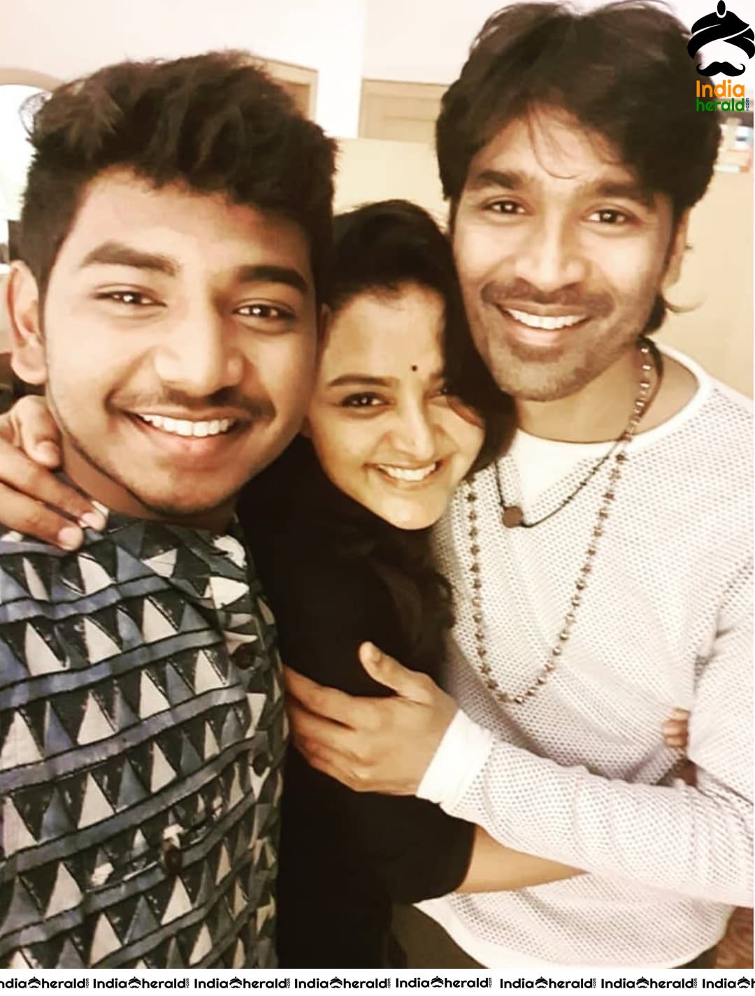 Asuran Family Reunites as these latest clicks of Dhanush Ma