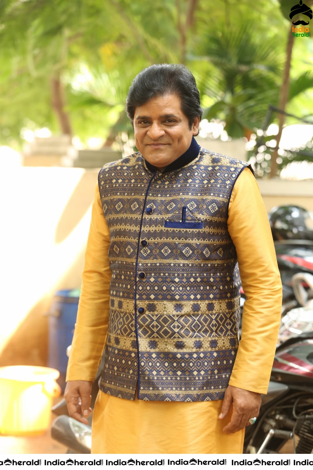 Comedian Ali Interview Stills Set 2