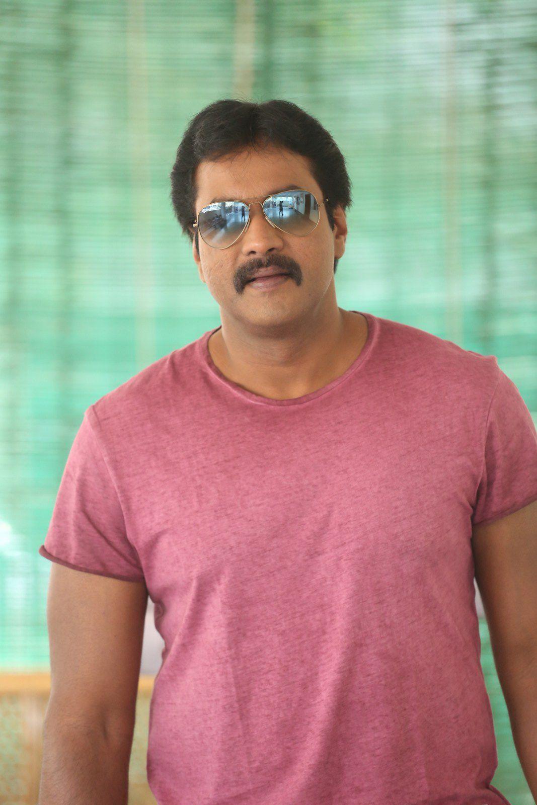 Hero Sunil Latest Stills