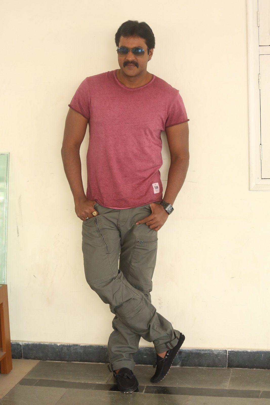 Hero Sunil Latest Stills