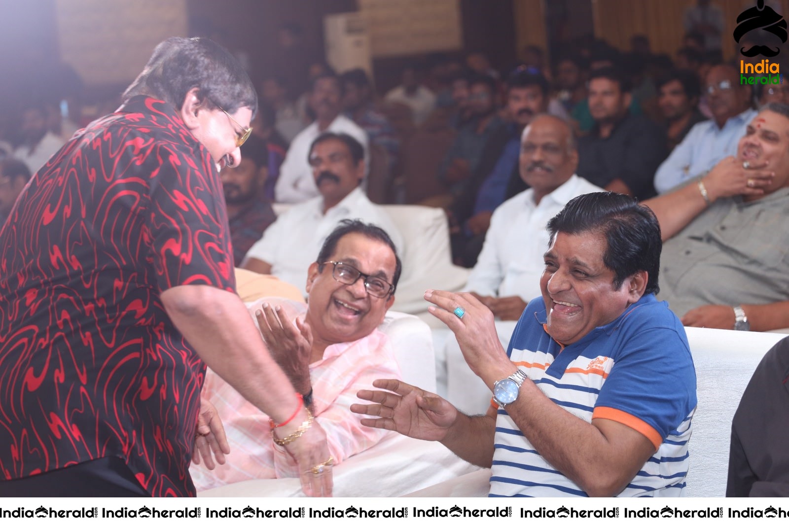 Legendary Comedy Actors Brahmanandam and Ali share a light