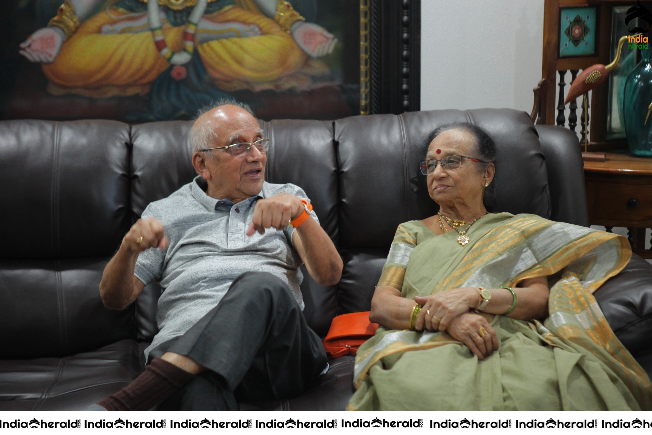 Senior Director SINGEETHAM garu at VALLIDHARI MADHYA movie