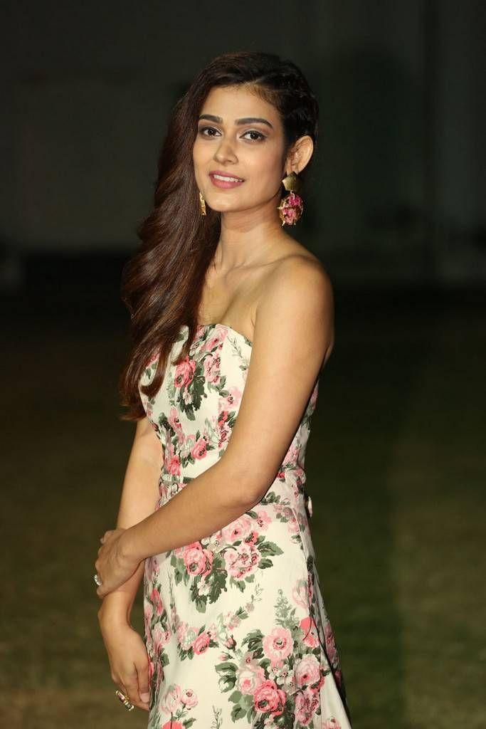 Actress Akanksha Singh Latest Photo Stills