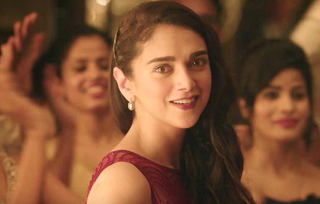 Aditi Rao Hydari Latest Stills from Cheliyaa Movie