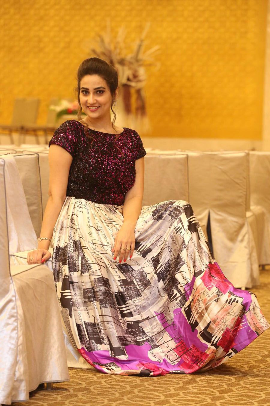 Anchor Manjusha Cute Photos