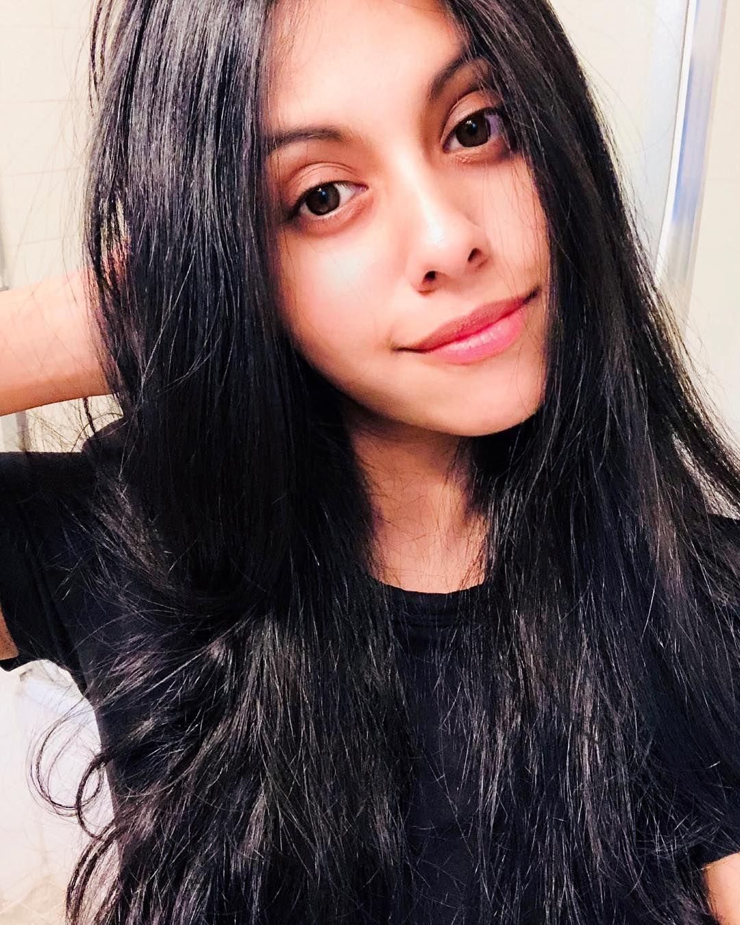 Dishani Chakraborty Daughter Of Mithun Rising The Heat In B