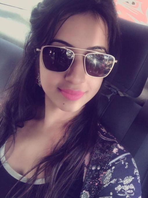Indian model Sanjjanaa Galrani Latest Stills