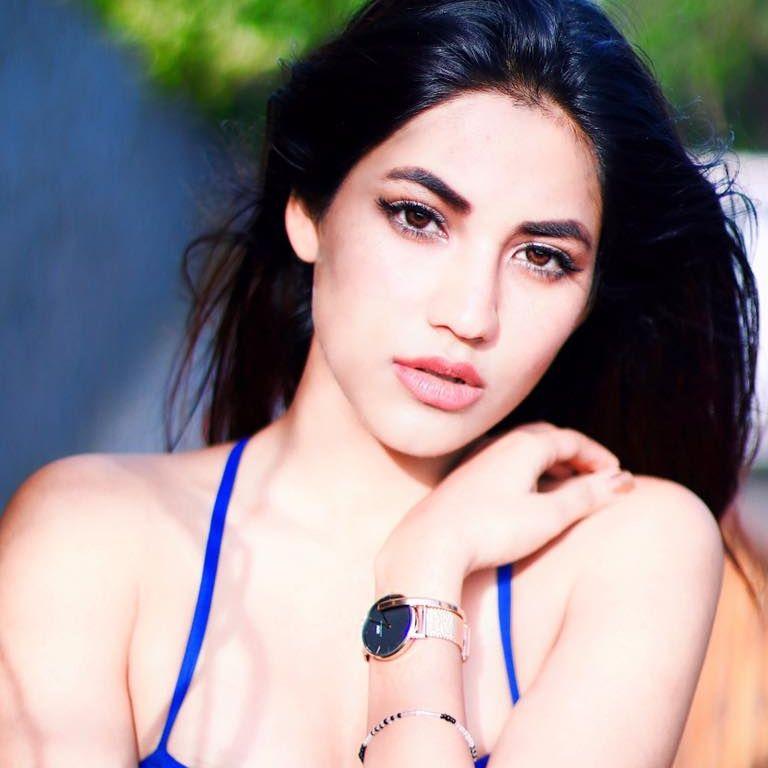 Model Shivani Singh Exclusive Never Seen Hot Photoshoot Sti