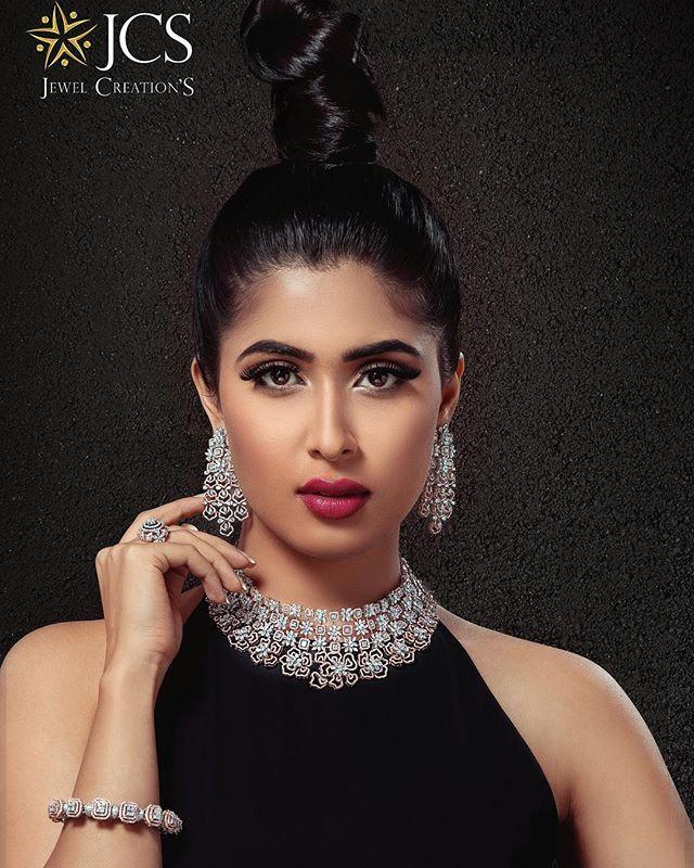 Nikita Sharma Latest 2018 Instagram Hot Photoshoot Stills