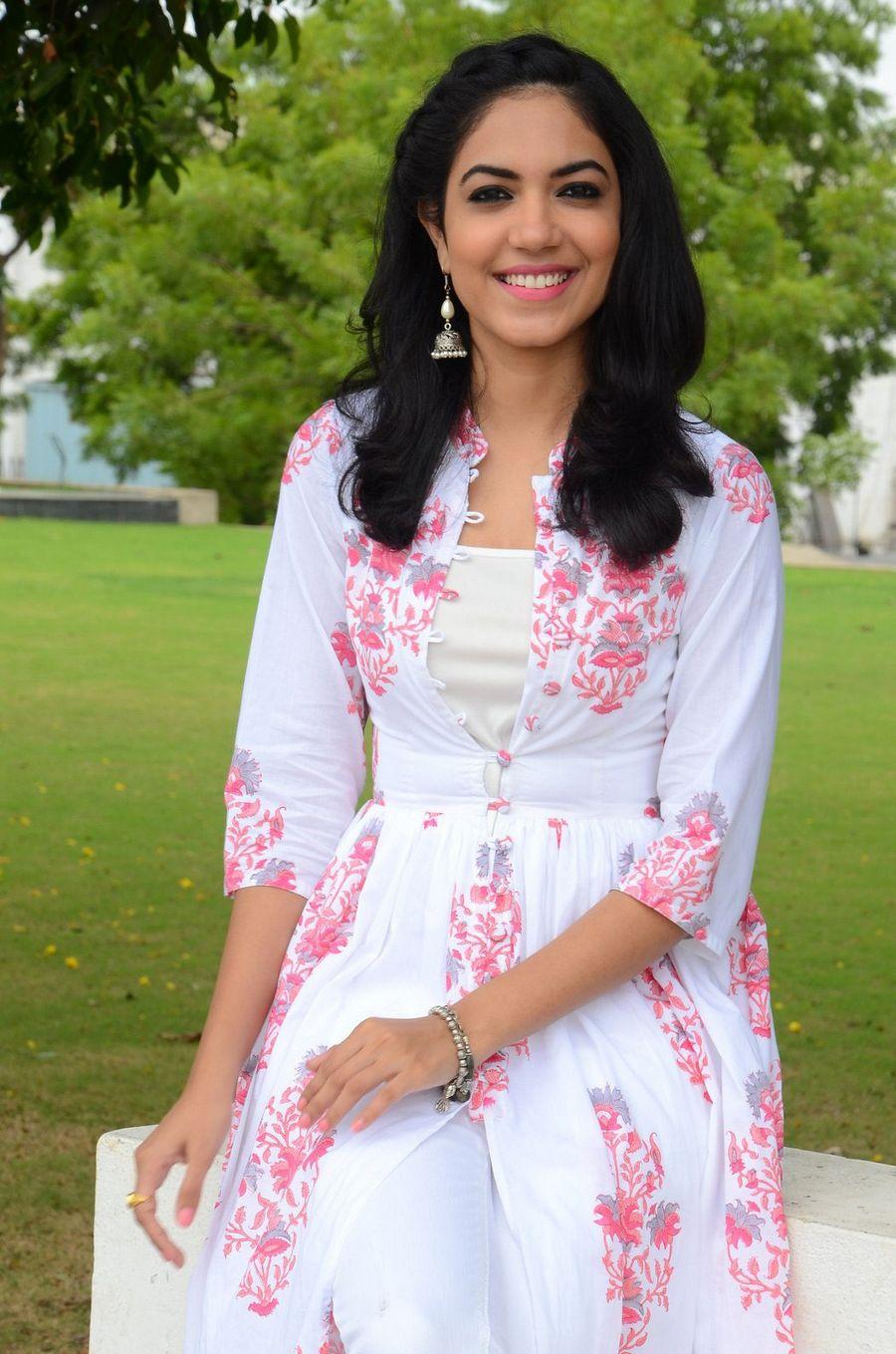 Rethu Varma Beautiful Pretty Stills