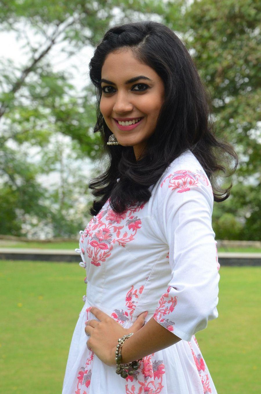 Rethu Varma Beautiful Pretty Stills