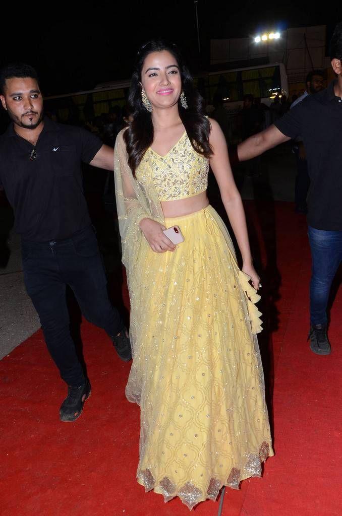 Rukshar Dhillon Krishnarjuna Yudham Movie Pre Release Event